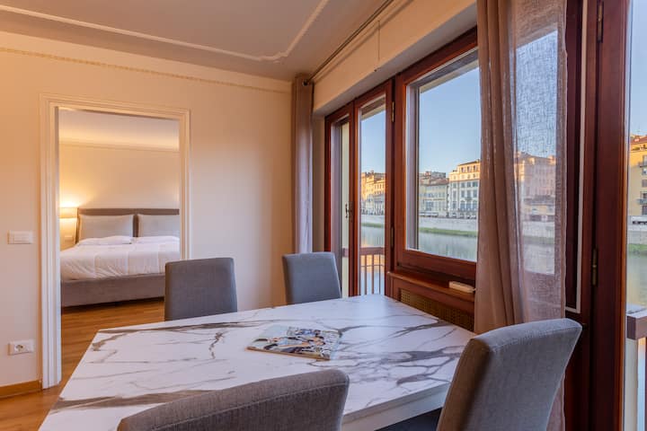 Stunning Apartment With View Of Ponte Vecchio - Florence