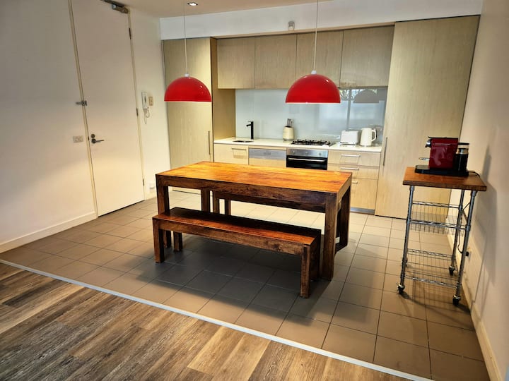 Stylish Off Lygon Street Apt - Brunswick