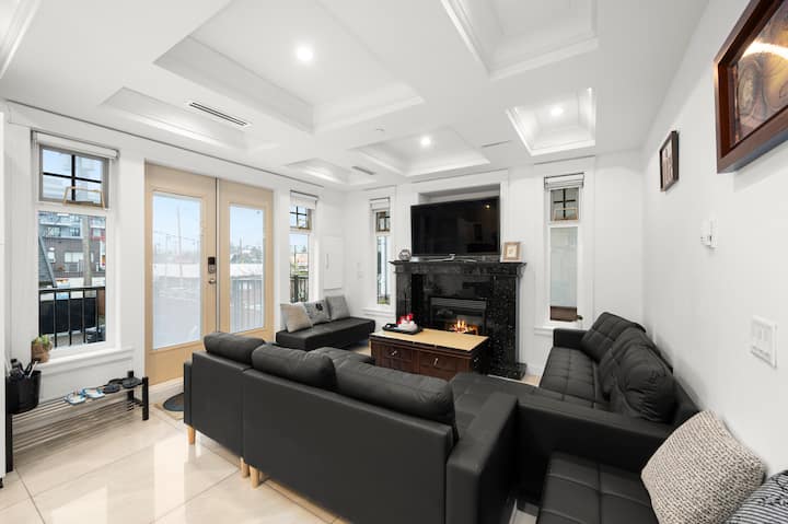 Beautiful Home In Vancouver - Burnaby