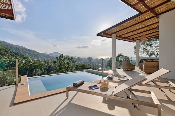 New Stylish Villa W/salt Pool, Jacuzzi +Sea Views - Ko Tao