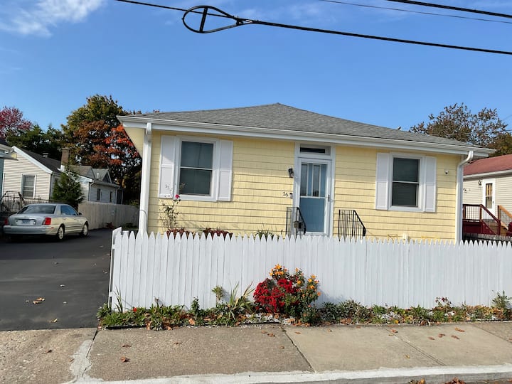Serenity Beach House - Stratford, CT