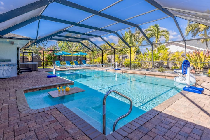 Heated Pool + Hot Tub |3br | Large Pool|sleeps 10 - Cape Coral, FL