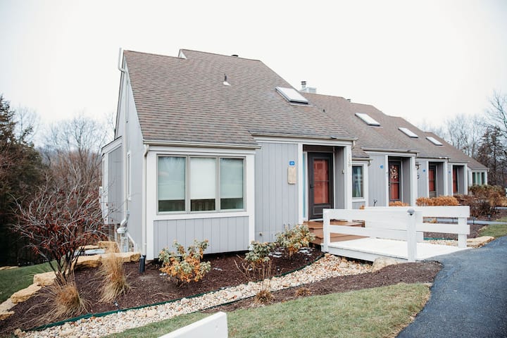 Discover Galena's Charm | 3bd 3b - Galena, IL