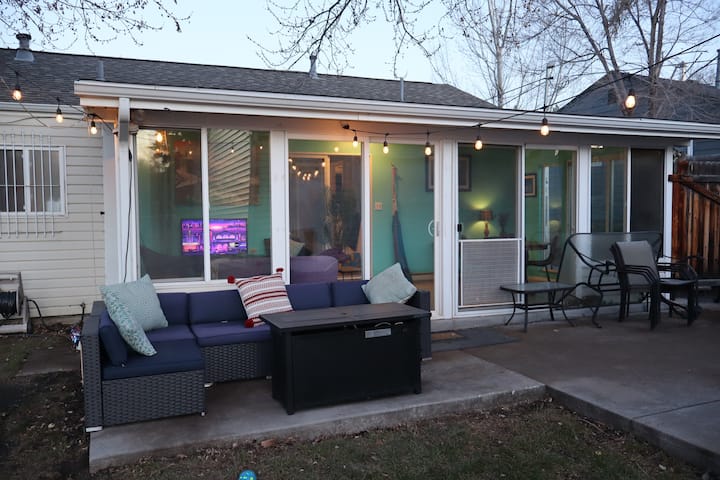 3bd House, Large Backyard+patio. 20min To Dowtown - Museum of Contemporary Art Denver