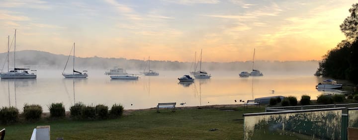 The Little Lake House@ Rathmines Lake Macquarie - Newcastle