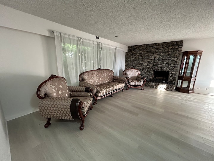 Private Room For 1 Guest, Coquitlam, Dansey, U2 - Coquitlam