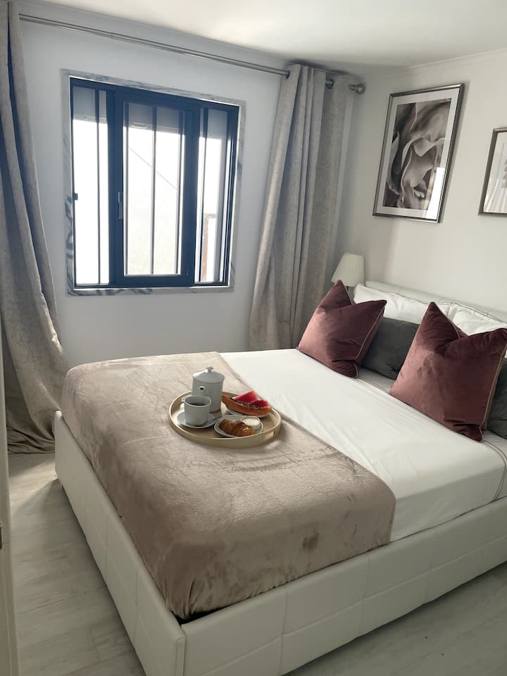 Cosy Little House Near Lisbon. - Amora