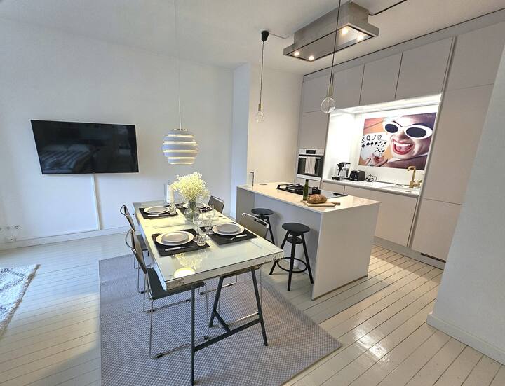 Central Gem For Couples And Families - Helsinki