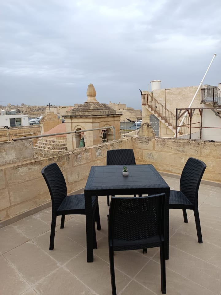 No 2 Brand New Apartment In Fortified Senglea City - Valletta