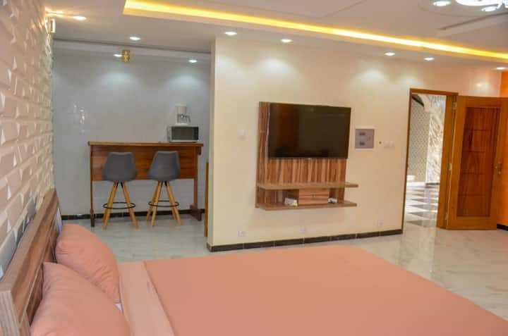 Sen Studio American Avec Wifi - Senegal