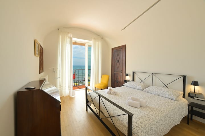 Friedrich, Il Balcone Sul Mare - Alassio