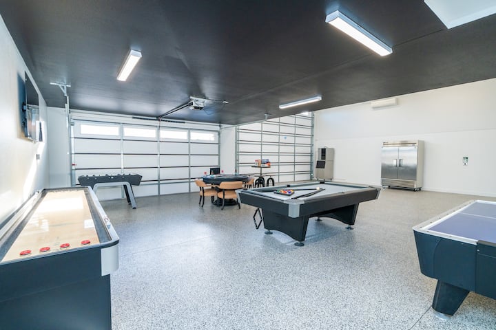 Motorhome Garage Game Room Luxury Stealth Camping & Gaming In Parking