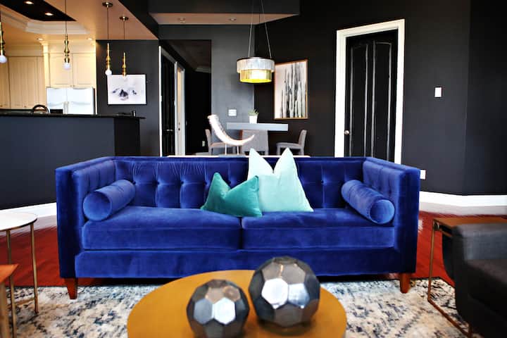 Executive Penthouse | 2br Suite + Private Parking - Kalamazoo, MI