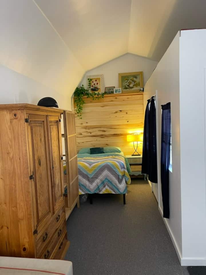 Tiny Home Away From Home - Mesa, AZ