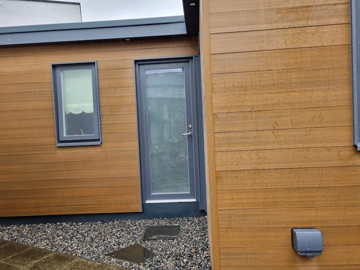 Entire Guest House In Dublin 3 . - Dublin