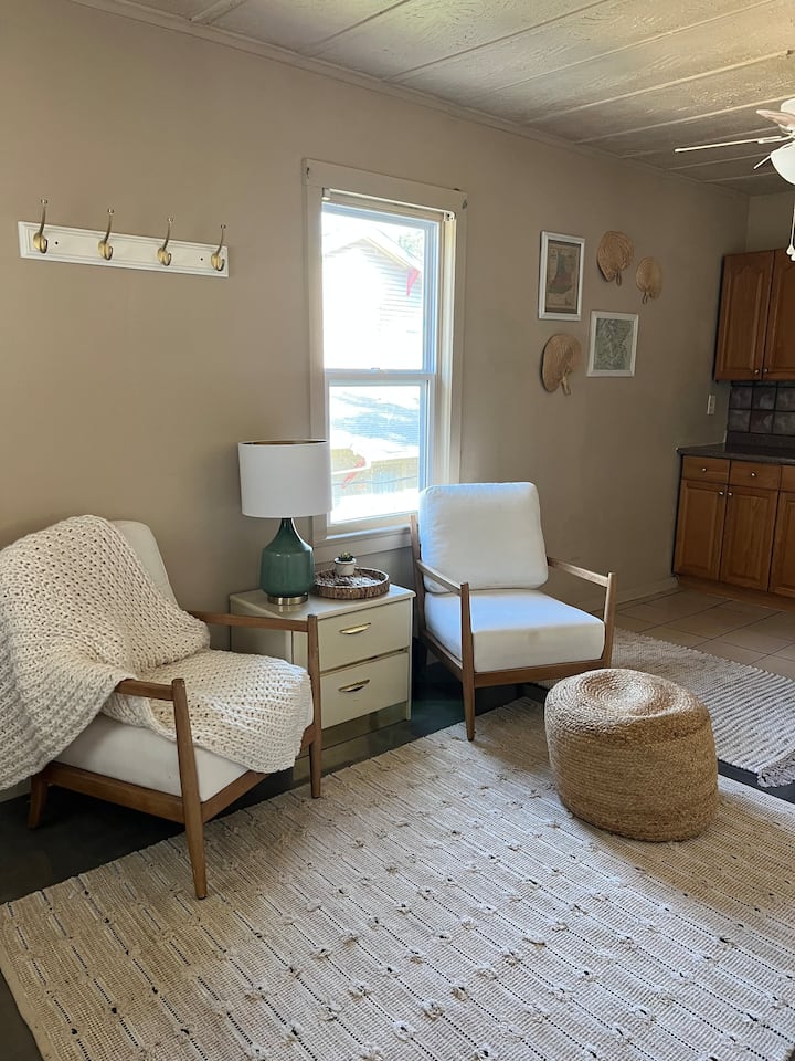 1 Br Apt Near Downtown/bok - Tulsa, OK