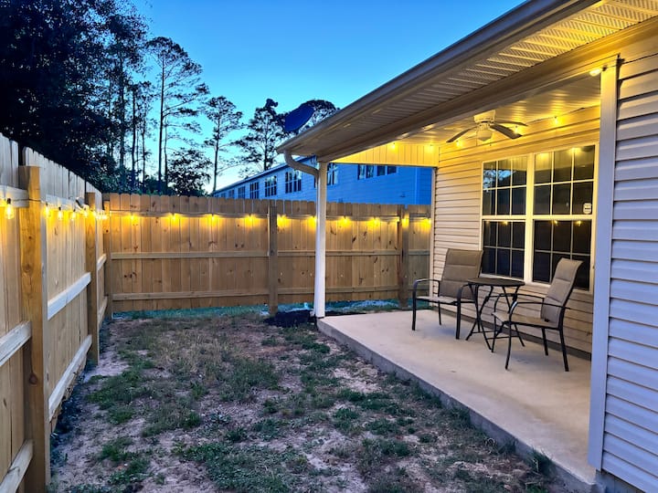 Quaint Home Close To The Bay - Niceville, FL