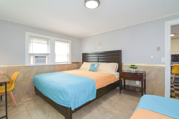 Quincy House - Best For Travelers - B102 - Quincy, MA