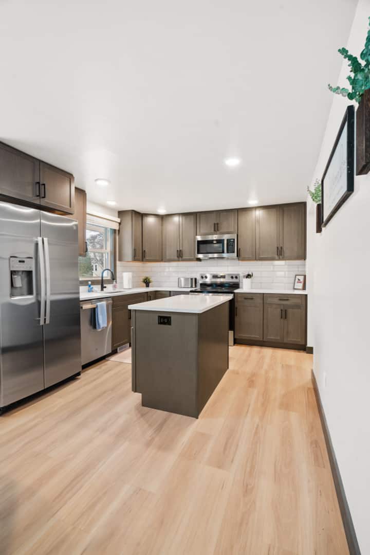 5 Min Walk To Titletown District Updated 3 Br Home - グリーン・ベイ, WI