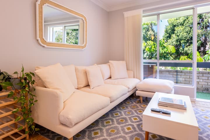 1 Bed Apartment Retreat In Leafy Crows Nest - Gordon