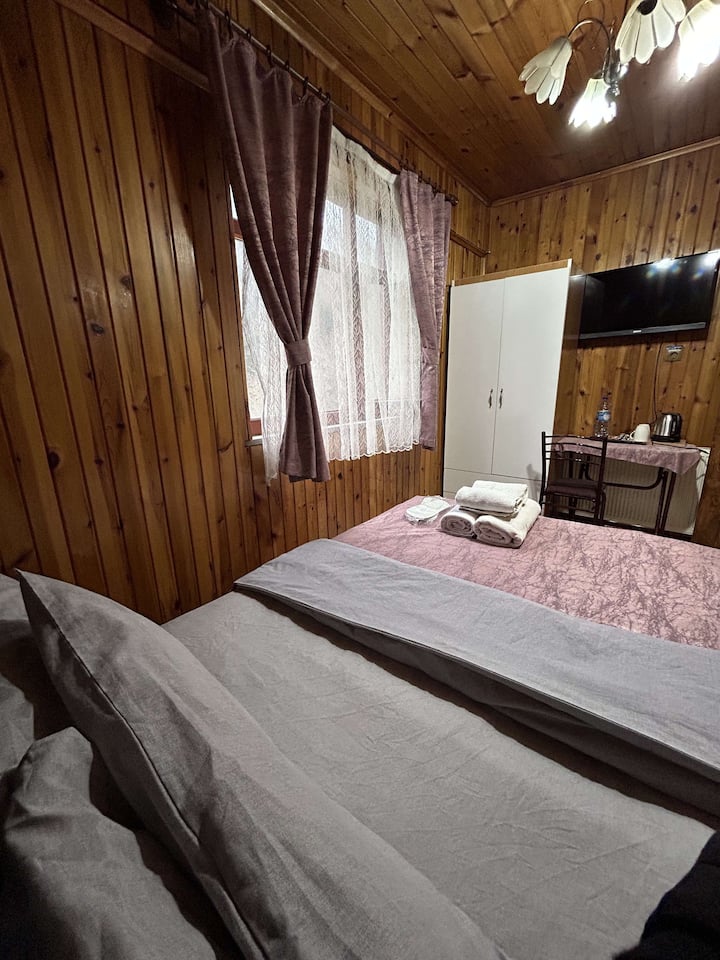 105 : ÇIft Kişilik Oda - Abant Gölü