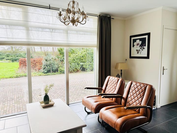 Ruim Vakantiehuis In Natuur - Goes