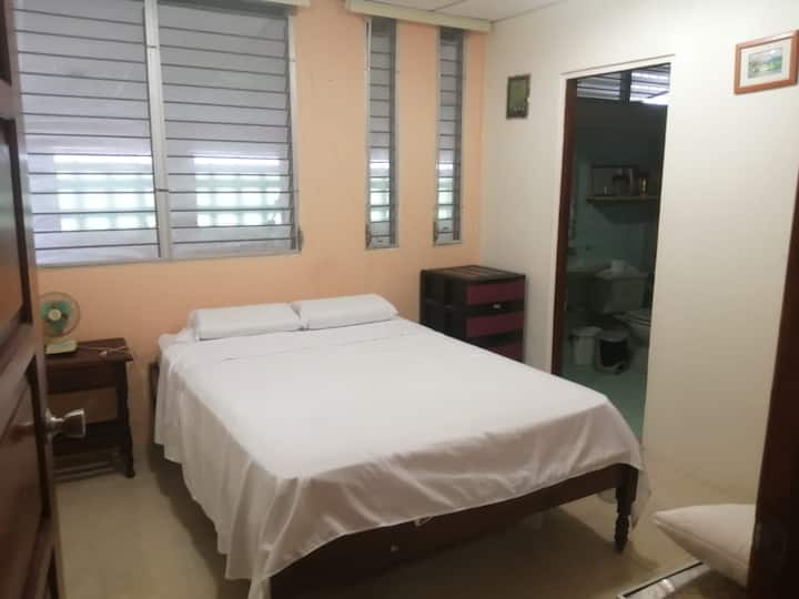 Villa En Salinas Cerca De Playa - Salinas