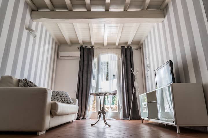 Casa Su 2 Piani Con Piscina - Pistoia