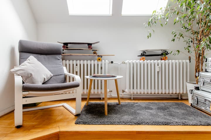 Cozy & Bright Rooftop Room 15min From Center - Berlin