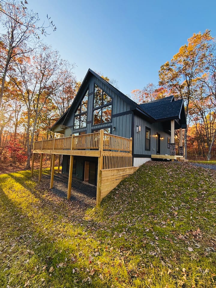 Wooded Family Cabin Behind Wisp - Deep Creek Lake, MD