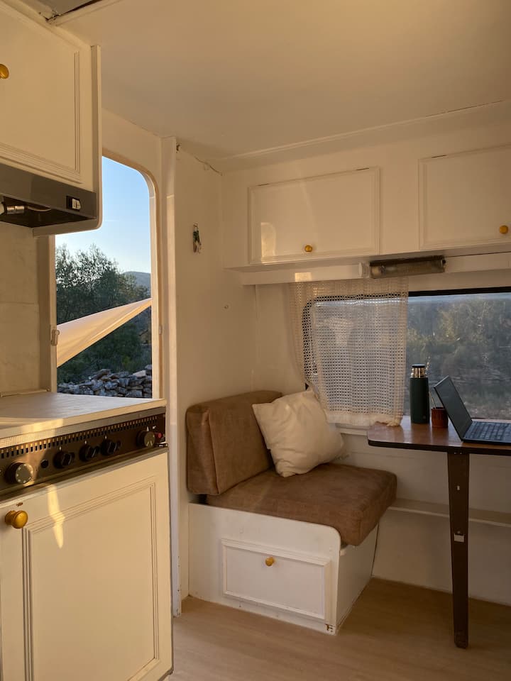 Caravan Retrait On The Coast - Tortosa