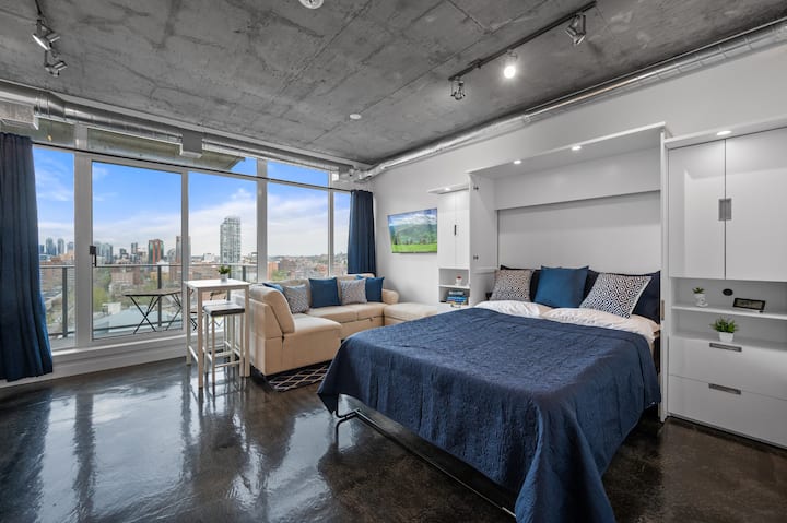 Calgary Tower Views | Bright Studio | Ac - Canada