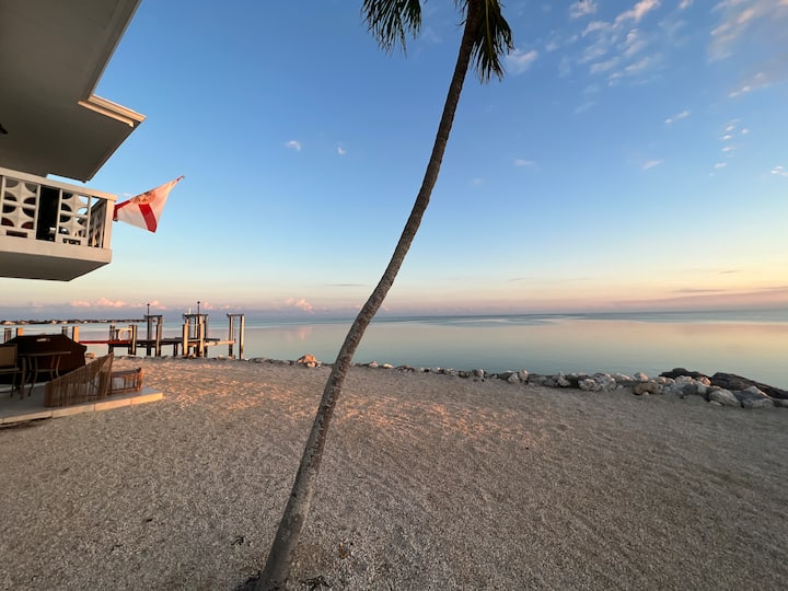 Direct Ocean Front Building Monthly Rentals Only - Marathon, FL