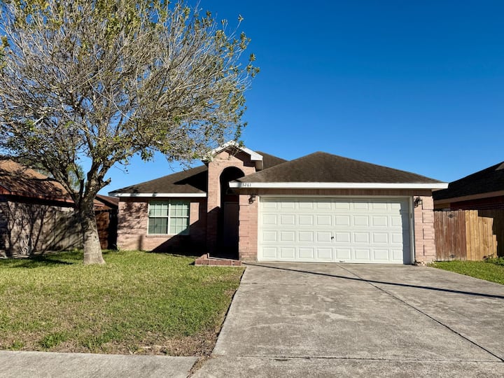 Casa Bella In Brownsville/spacex/ South Padre - Brownsville, TX