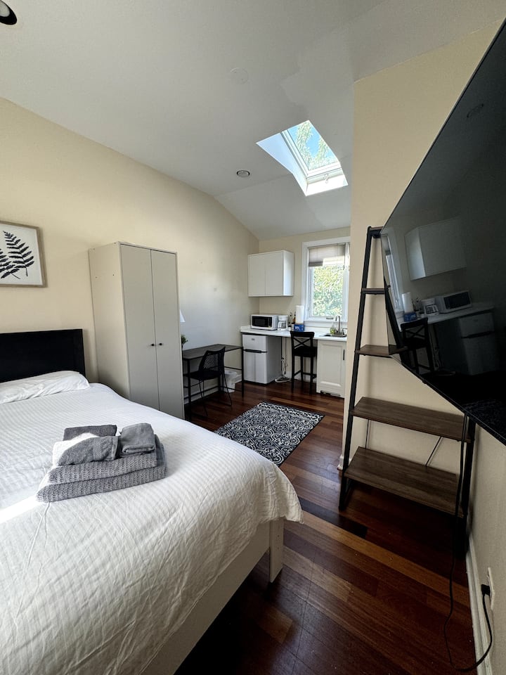 Small& Cozy Studio | Wicker Park Night Life Nearby - Lincoln Park - Chicago