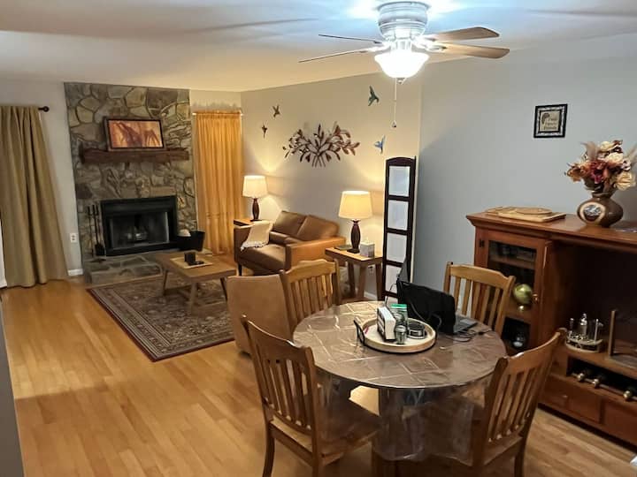 Indulge-exquisite Townhouse - Ballantyne - Charlotte