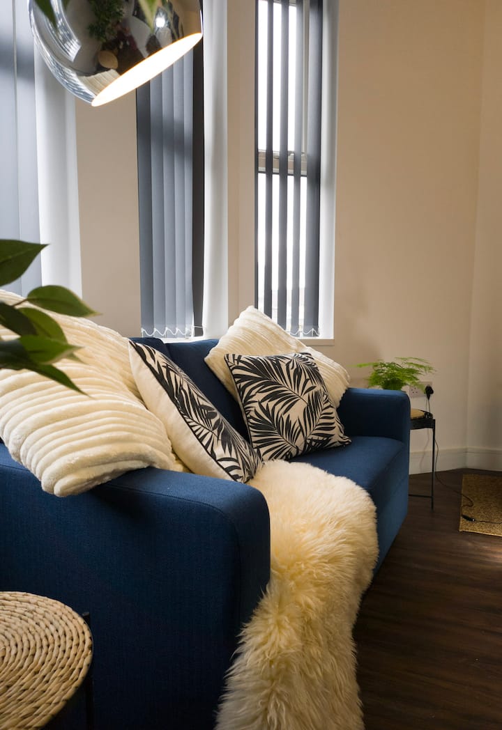 Principality Suites- Keyless Entry- 2 Min To City - Cardiff