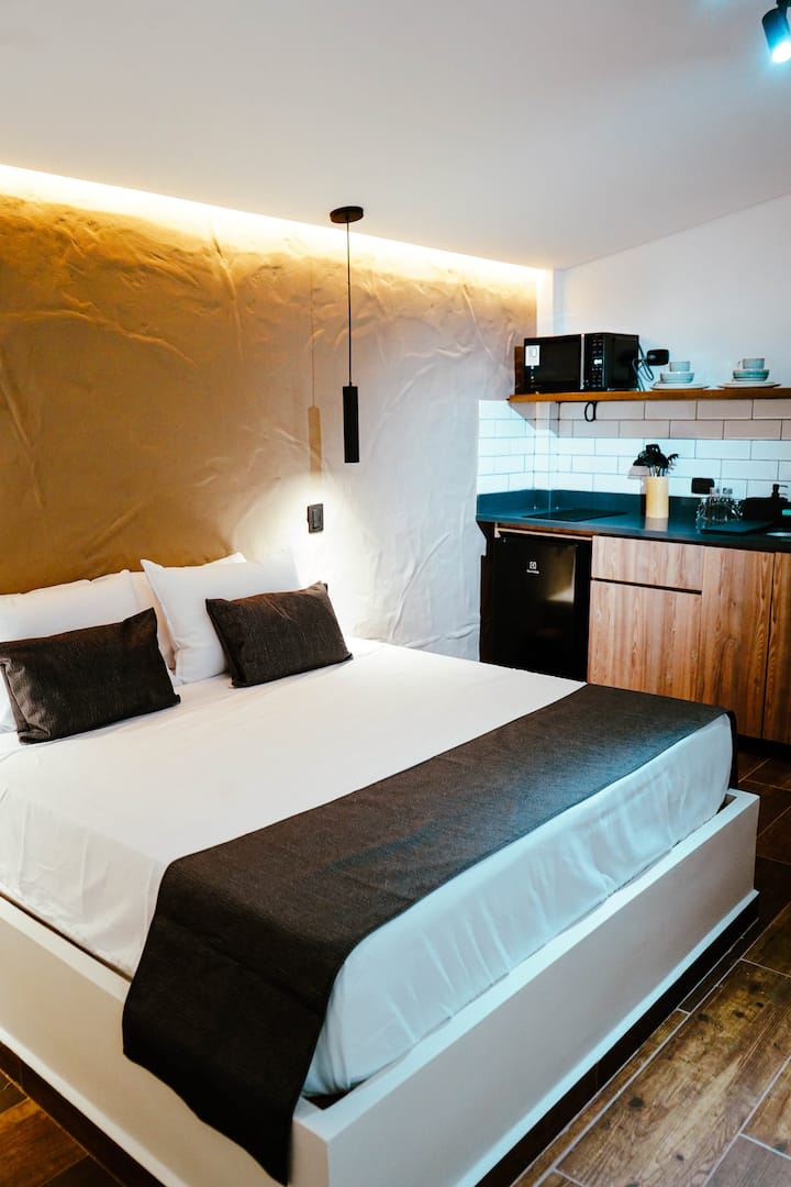 Stadium Home Shelter - Room 2 - Medellín