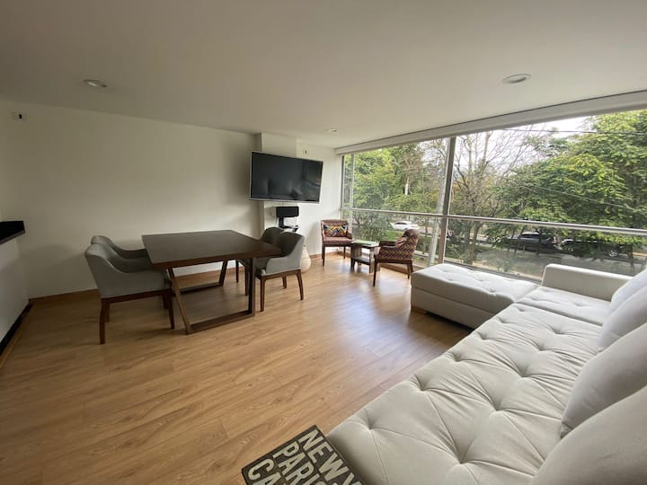 Modern All Around - Bogota