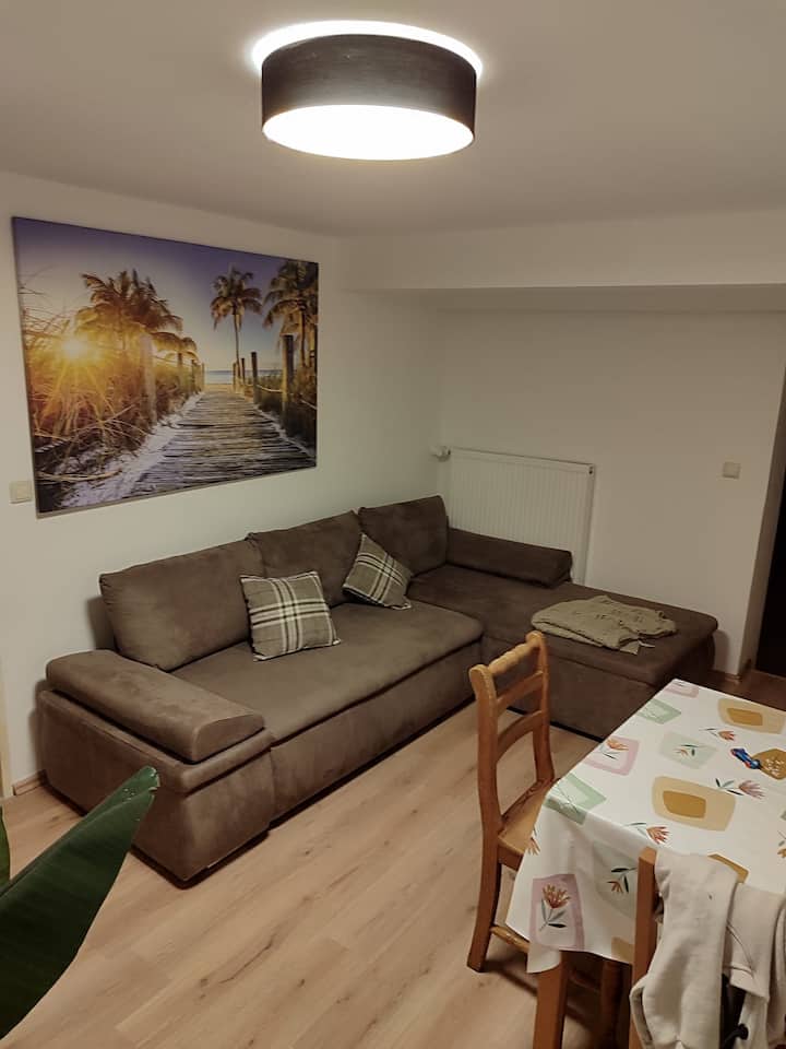 Gemütliche Souterrain Wohnung Mit Kleiner Teeküche - Passau
