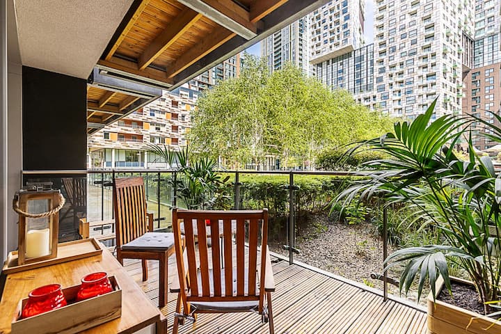 Spacious Green Terrace Apartment - Londen