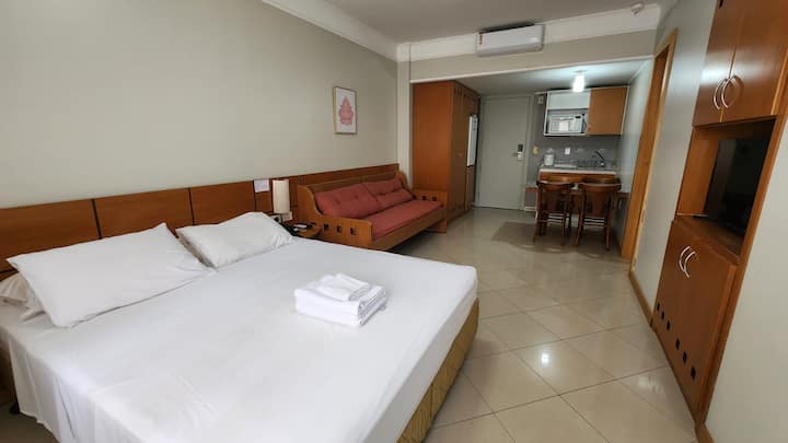 810 Studio | Centro Bc | Piscina, Sauna, Jacuzzi - Balneário Camboriú