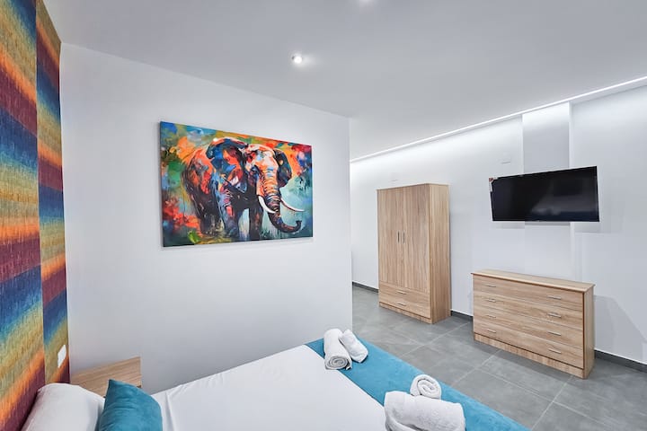 Mía Ros Lil Suites - Alicante