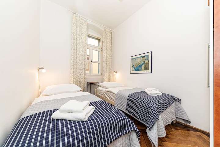 Four Bedroom Residence - Split