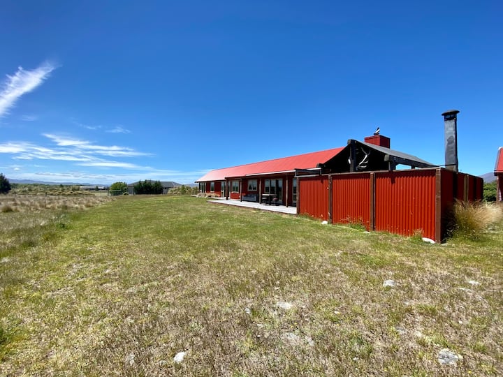 Raspberry Hut, Huge Spaces & Panoramic Views - Twizel