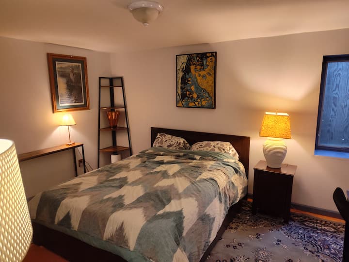 High Street Hideaway - Mount Pleasant, MI