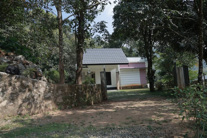 Eadhen Villa - Thodupuzha