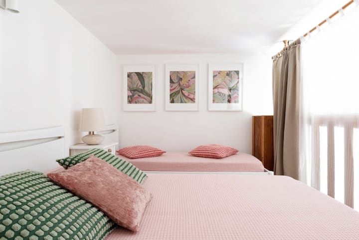 Casa Tuga, Centrale Con Giardino E Posto Auto - Marina di Campo