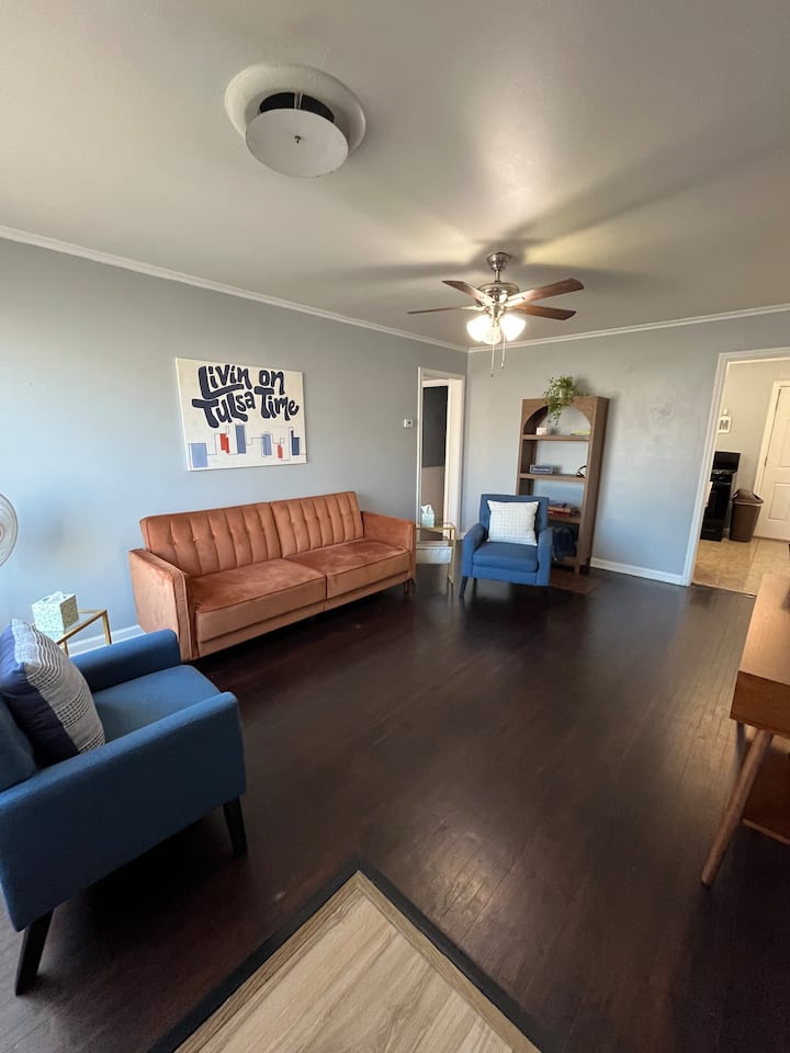 Chic, Cozy Cottage - Tulsa, OK