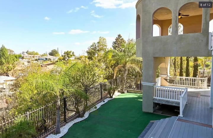 The Beautiful Oasis On The Hill. - Brentwood, CA